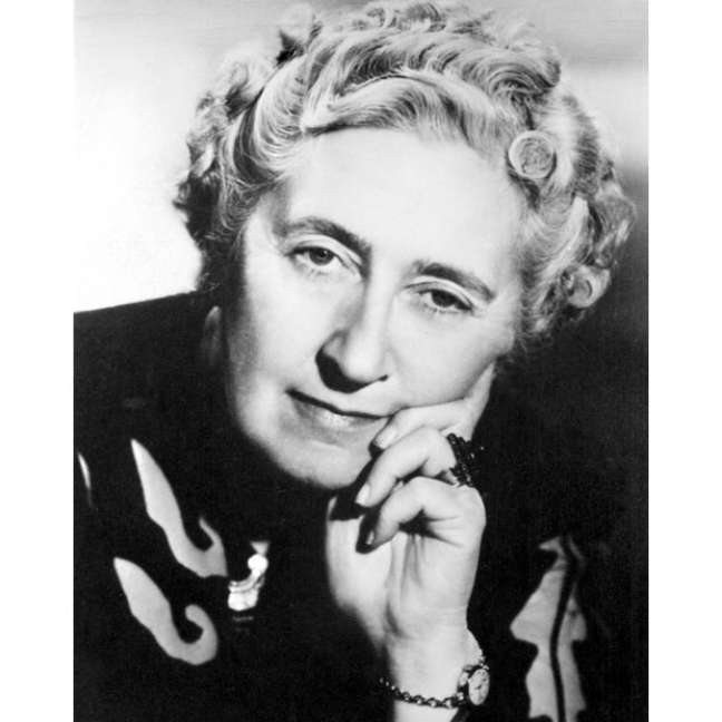 Veja cinco livros de Agatha Christie que você deveria ler