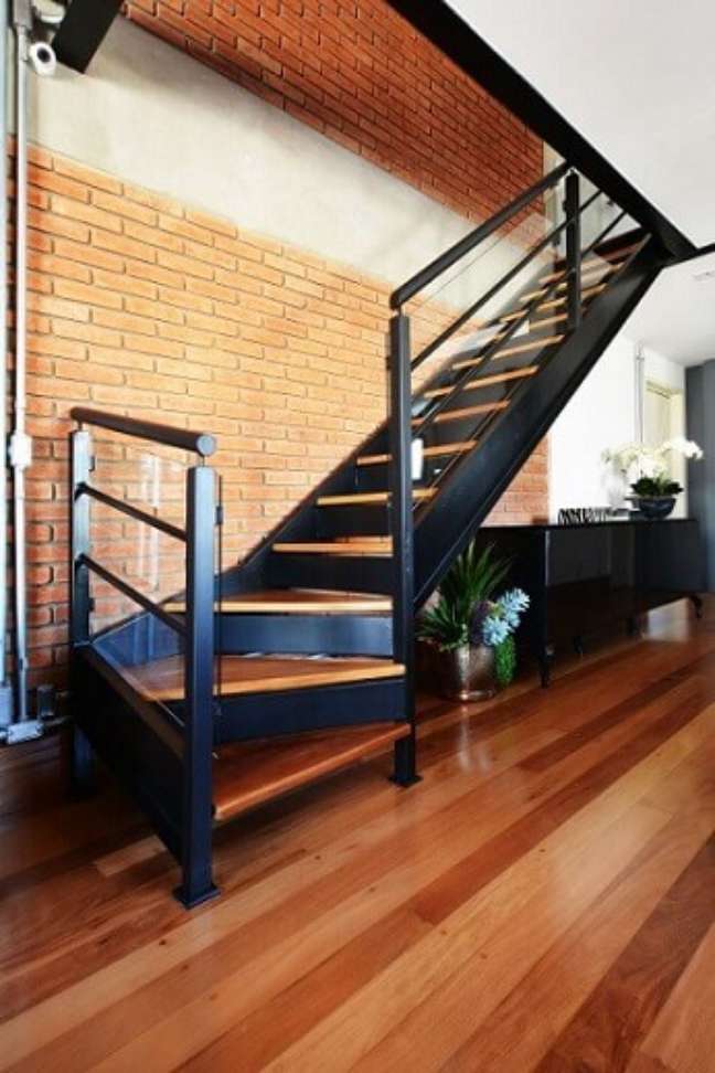 Modelos de Escadas: Saiba Escolher o Melhor para Você +73 Inspirações