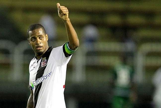 Dedé quer voltar ao Vasco e se reúne com Cruzeiro na terça