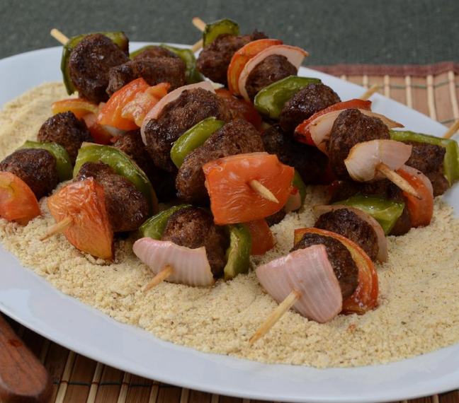 10 receitas de espetinhos para saborear no final de semana