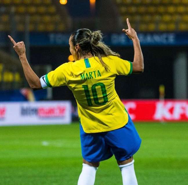 Camisa 10! Veja 5 momentos importantes da carreira de Marta