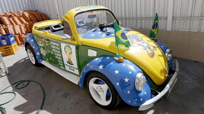 Veja fotos de Fusca personalizado para a Copa do Mundo