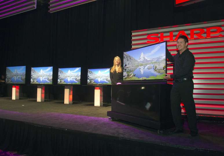 Sharp anuncia maior televisão LED HDTV do mundo na CES 2013
