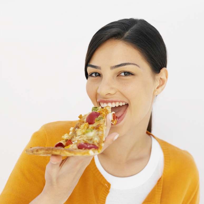 De TPM ao exagero do fim de semana: veja 6 desculpas para comer demais