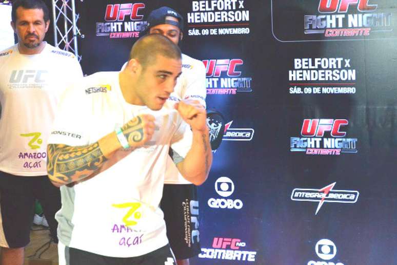 Sarafian crê em luta equilibrada com Mutante e busca projeção no UFC