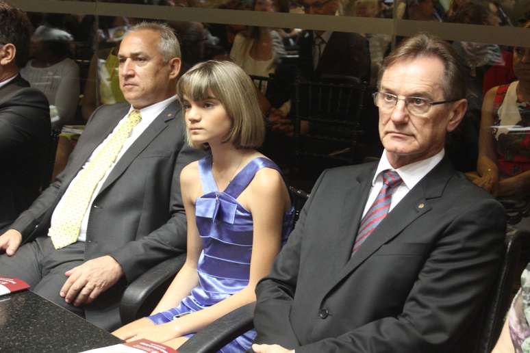 Autora do Diário de Classe recebe homenagem da Assembleia de SC