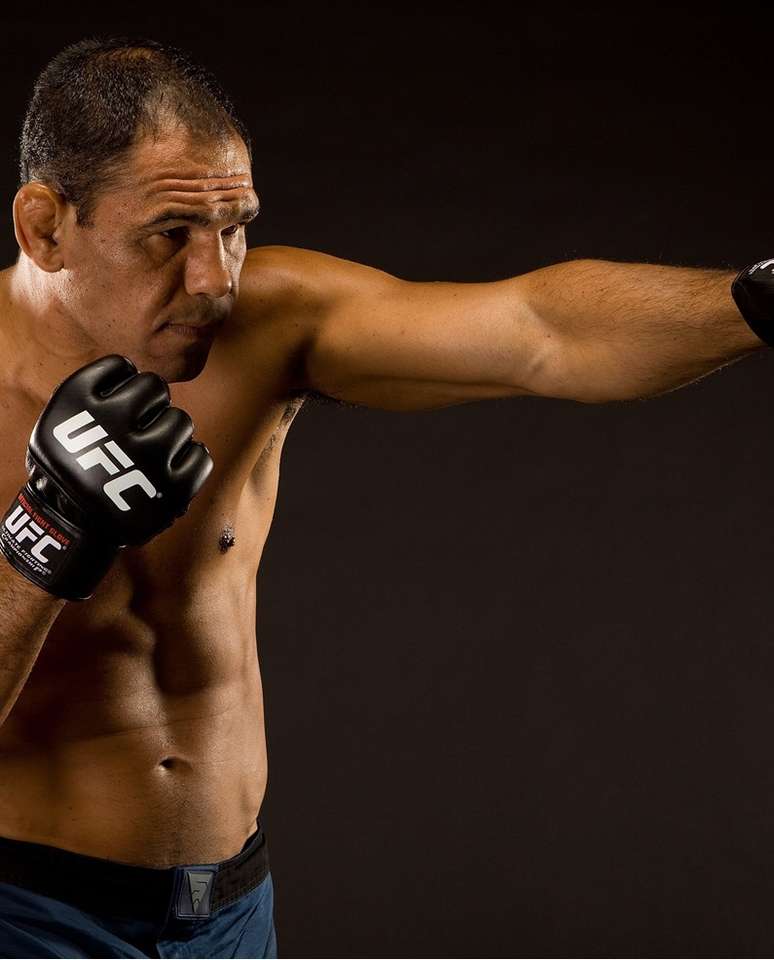 Minotouro dá aulas de MMA no fim de semana no Rio de Janeiro