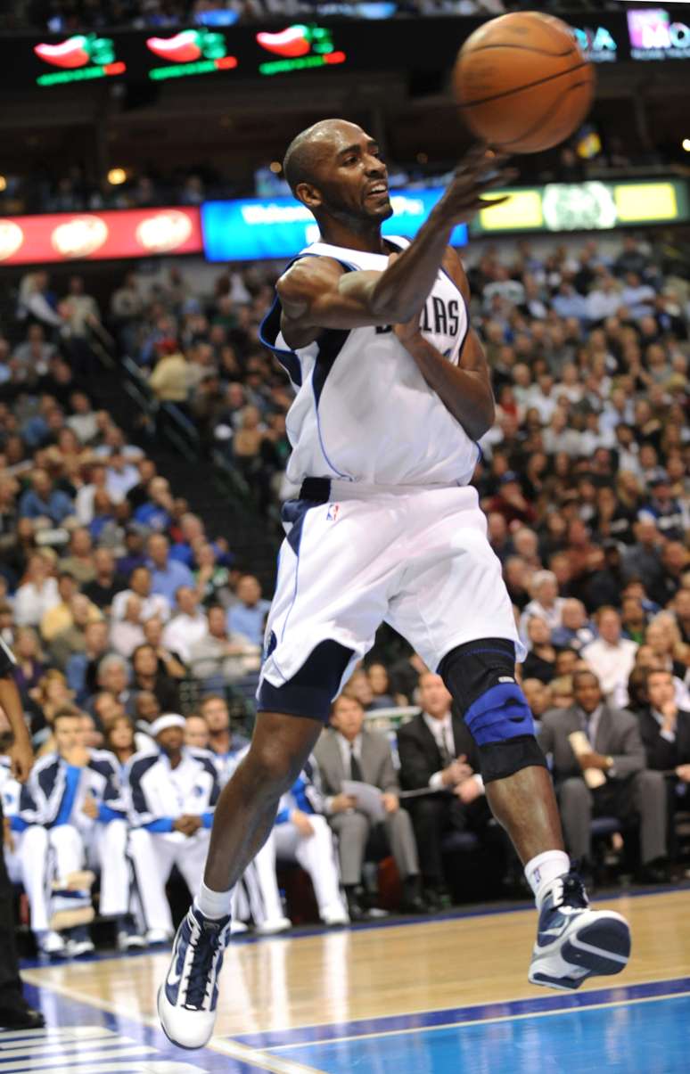 Ex-atleta da NBA é surpreendido com notícia de própria morte