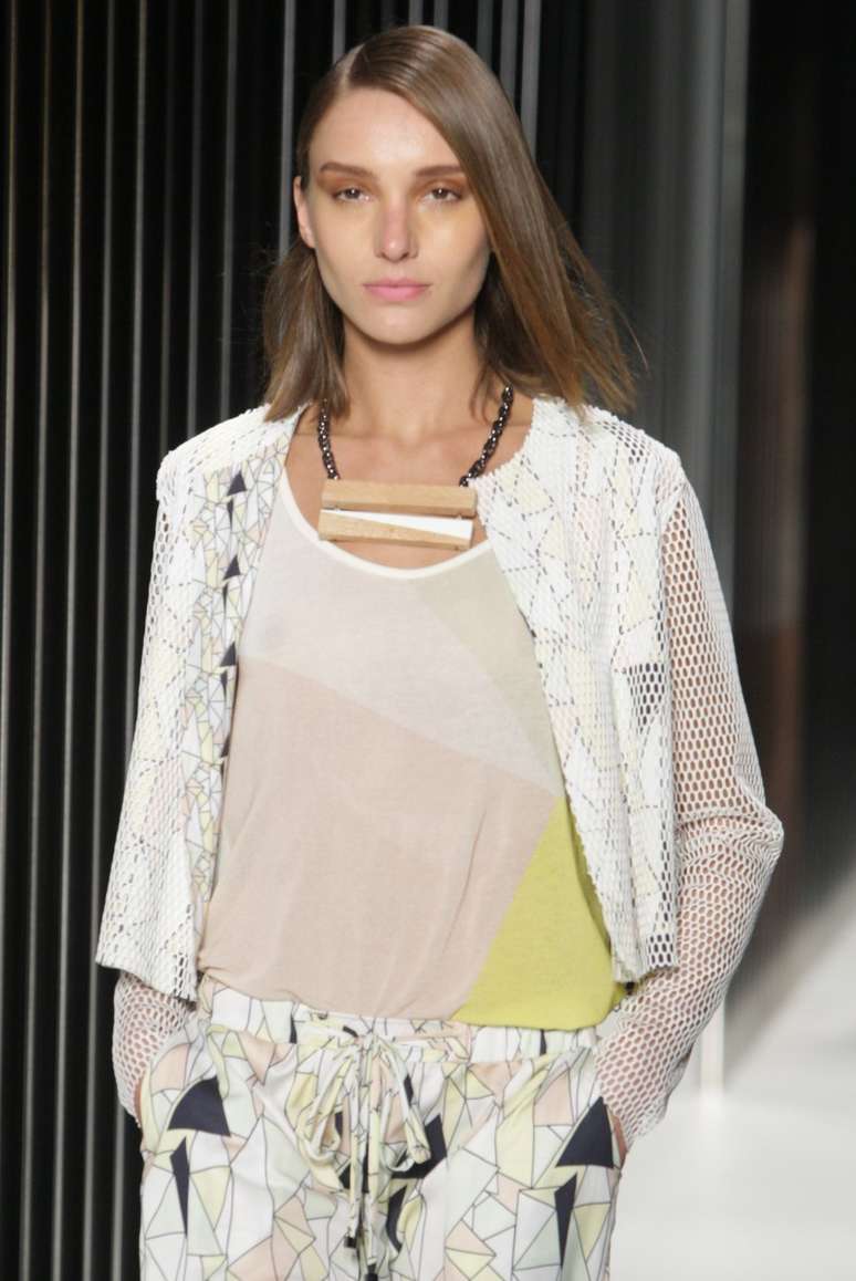 Isabel Hickmann e Vivi Orth desfilam no Minas Trend