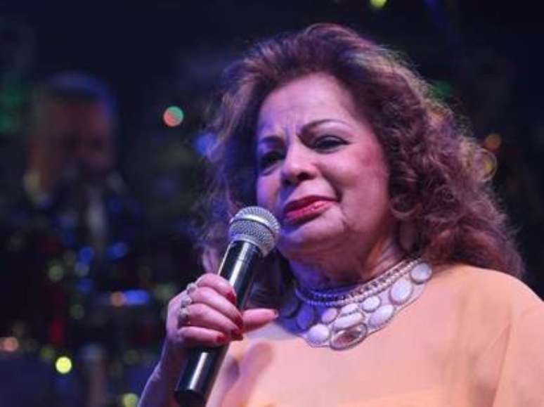 Ângela Maria comemora 65 anos de carreira com show em SP
