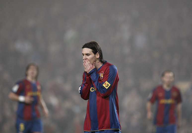 Dez anos em momentos: veja a carreira de Messi no Barcelona