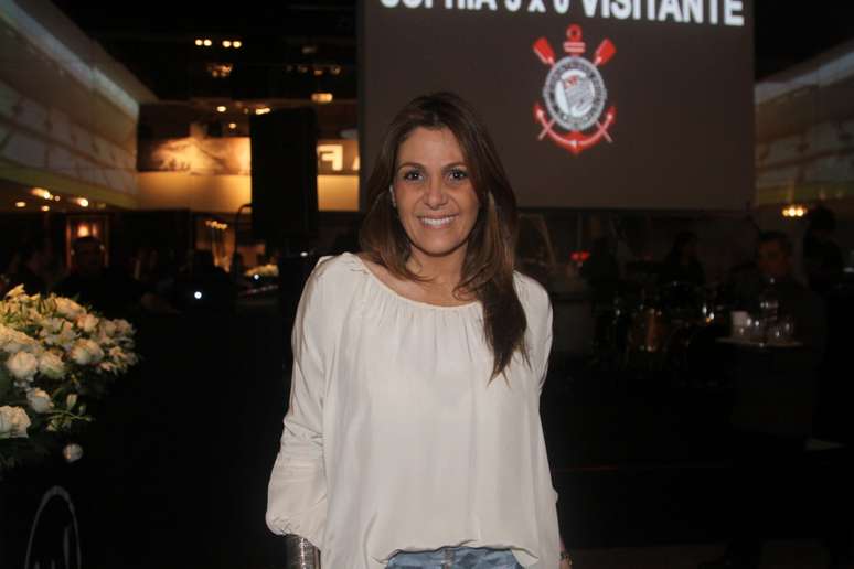 Ex-BBB Leka ressurge em festa infantil ao lado da família