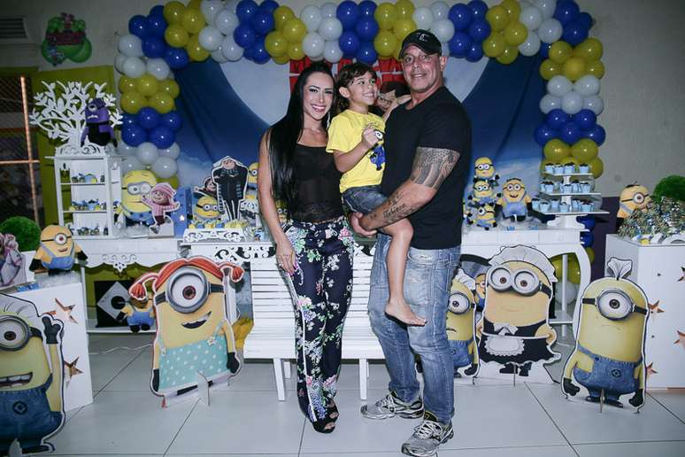Alexandre Frota comemora aniversário do filho Enzo em São Paulo