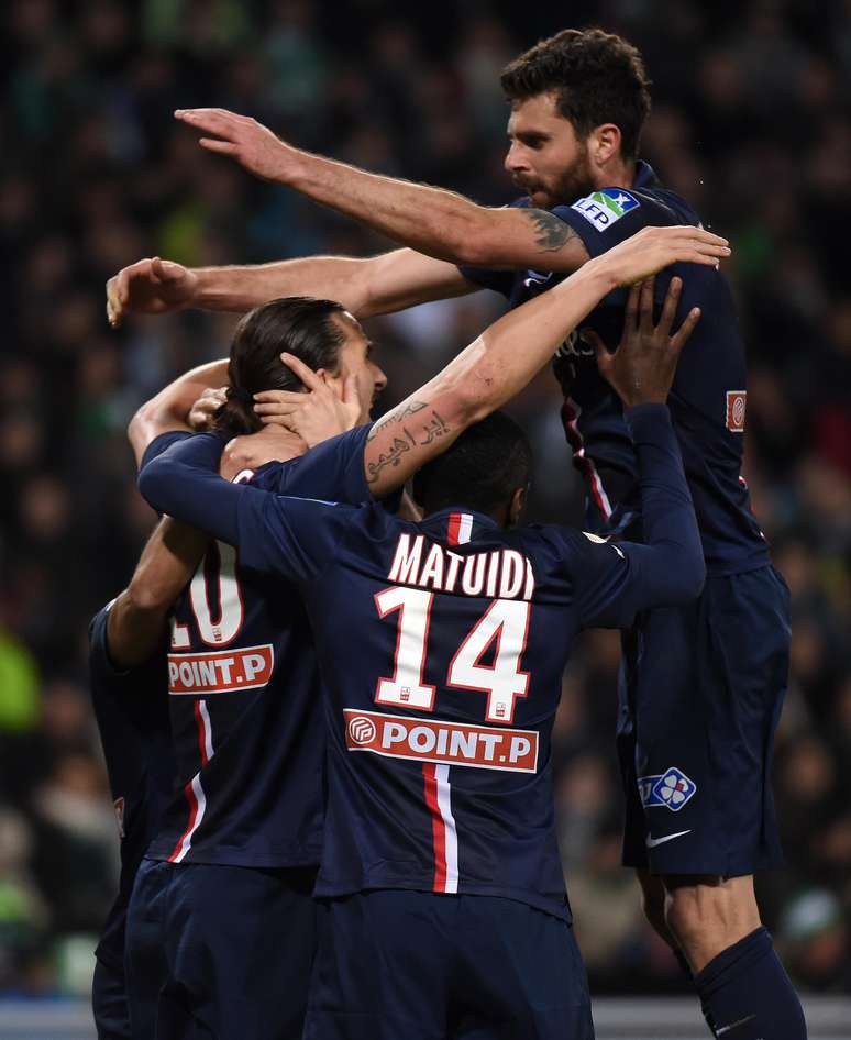 Francês: "melhor zaga do mundo" funciona, e PSG vence com gol de Ibra