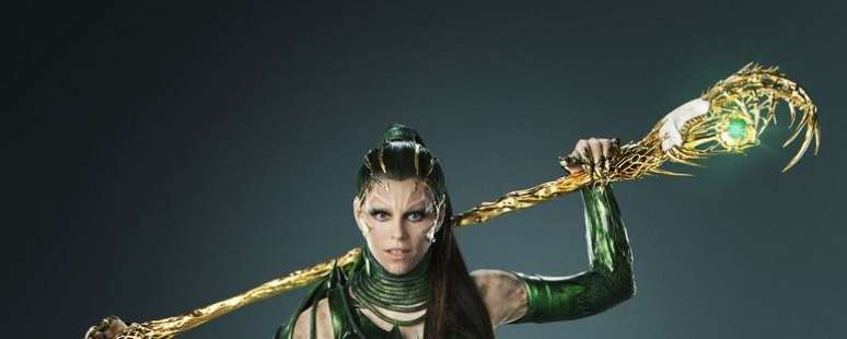 Power Rangers: Rita Repulsa posa com sua arma em nova foto