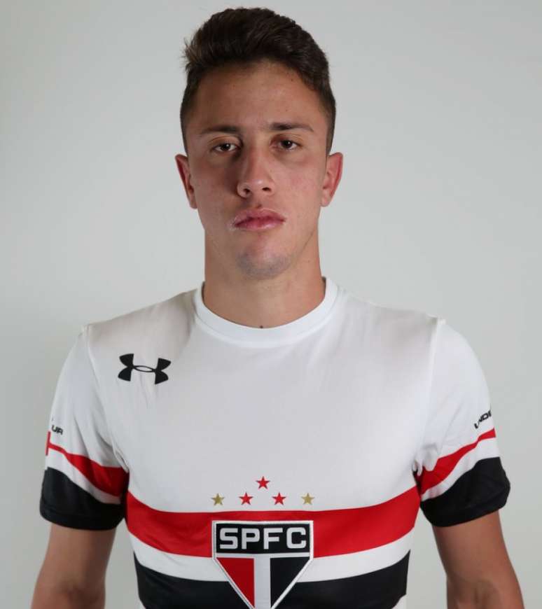 Grêmio contrata o meia Matheus Frizzo revelado na base do São Paulo