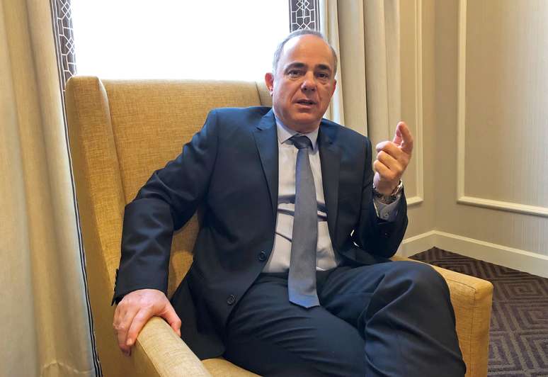 Israel adota plano para eliminar veículos a gasolina e diesel até 2030