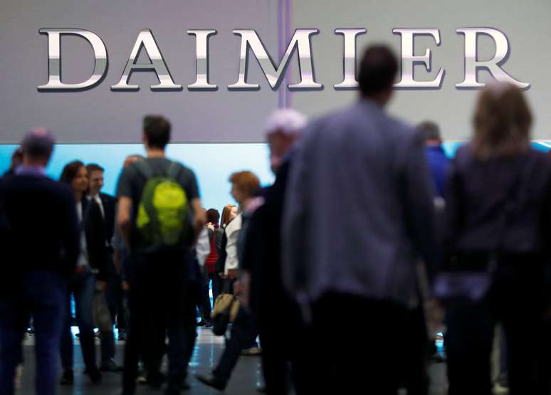 Daimler vai começar a produzir carros elétricos na China em 2019