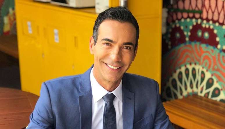 César Tralli mostra marmita e recebe elogios de fãs: 'caseira'