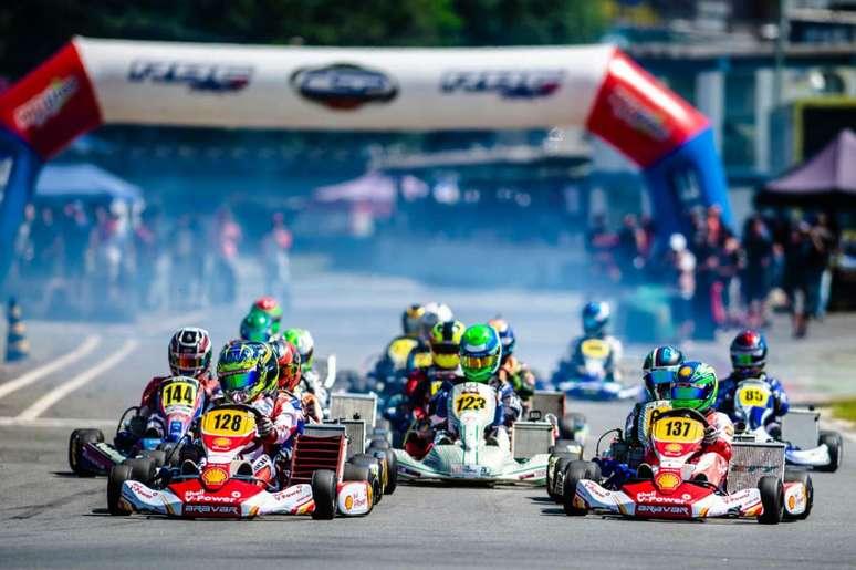 Com três novos representantes, Academia Shell Racing estreia com ...