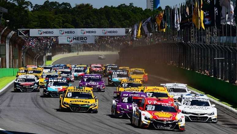 Stock Car completa 40 anos e abre temporada com piloto de 17 anos no grid