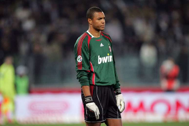 Dida volta ao Milan para ser preparador de goleiros