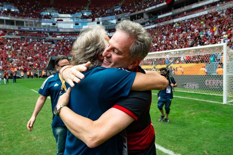 Landim mostra que Neymar é fora da realidade do Flamengo