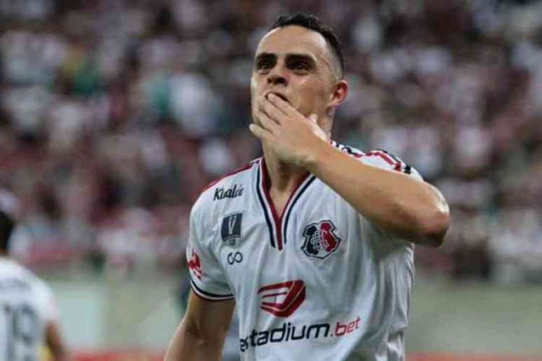 Victor Rangel deixa claro que quer permanecer no Santa Cruz