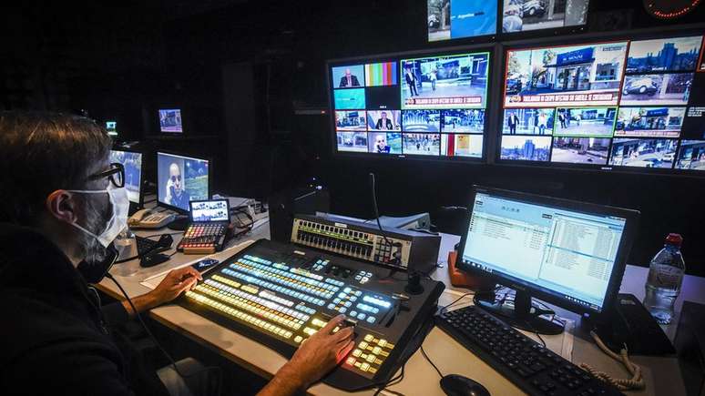 Como se manter informado sobre a pandemia sem sofrer 'overdose' de notícias