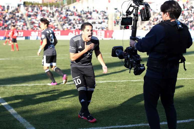 Ídolo no Busan I Park, Rômulo quer ano perfeito em 2020 com o clube