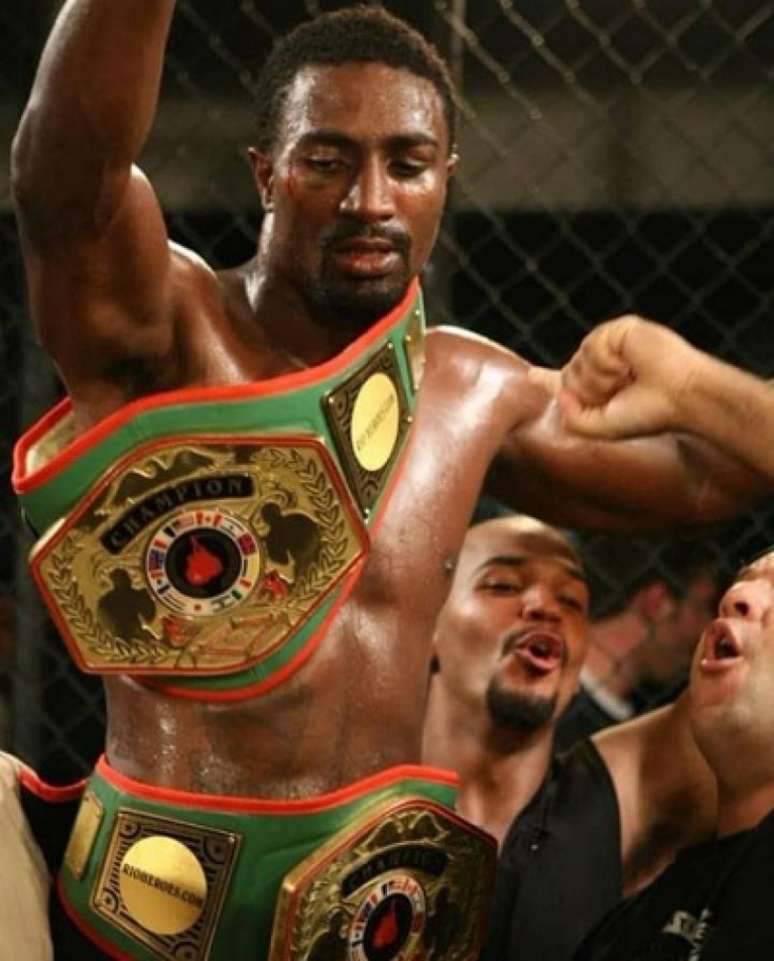 Flavio Alvaro, ícone do MMA nacional, dedica seu tempo a projetos ...