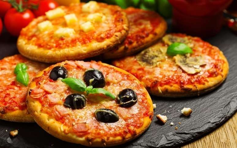 7 receitas de minipizza para um jantar rápido e apetitoso