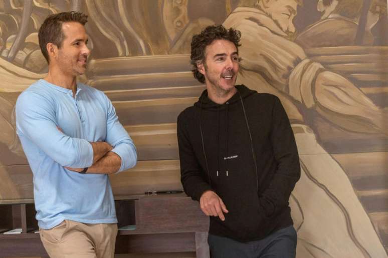 Ryan Reynolds é personagem de videogame em oito fotos de Free Guy
