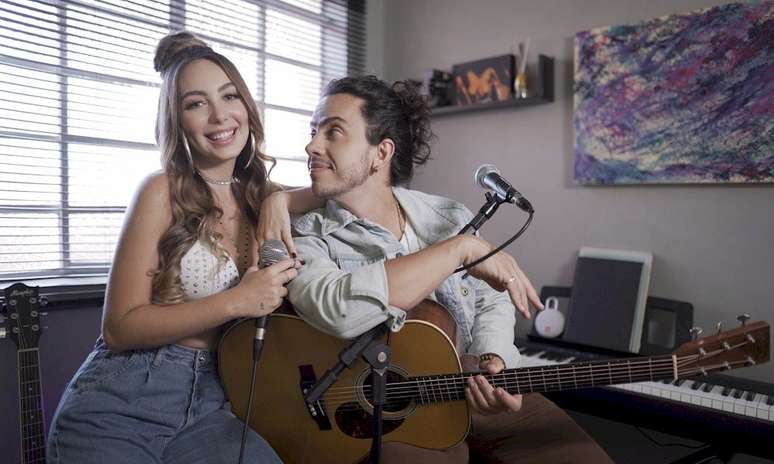 MAR ABERTO: projeto "Referências" ganha releitura de "Telegrama"