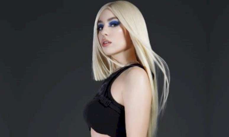 Ava Max revela tracklist de álbum e lança novo single "OMG What's ...