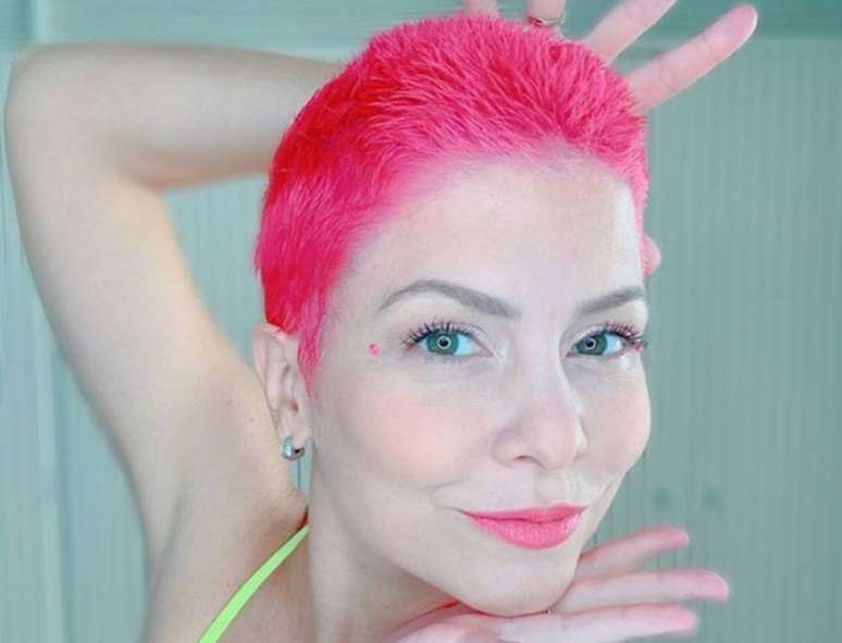 Bárbara Borges comemora dois anos sem beber álcool: 'me libertei'