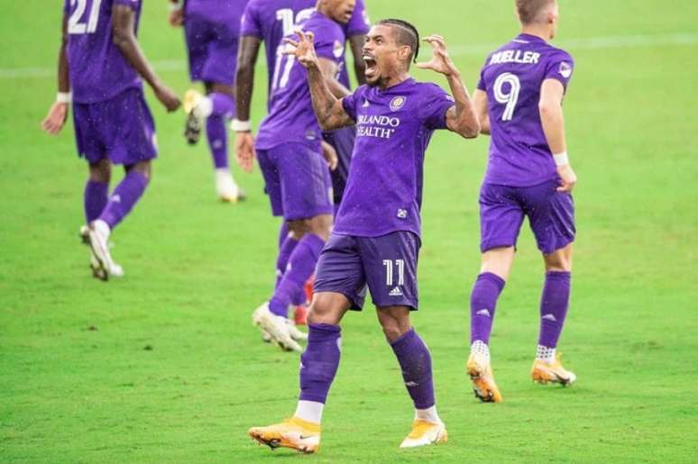Em grande momento no Orlando City, Júnior Urso celebra gol e elogia ...