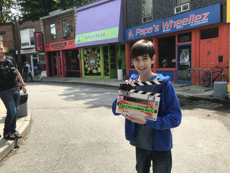 Série infantil inspirada na Apple tem protagonista do Brasil