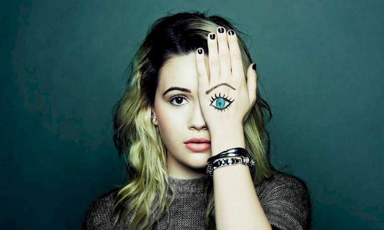 Bea Miller lança o seu novo EP "Elated"