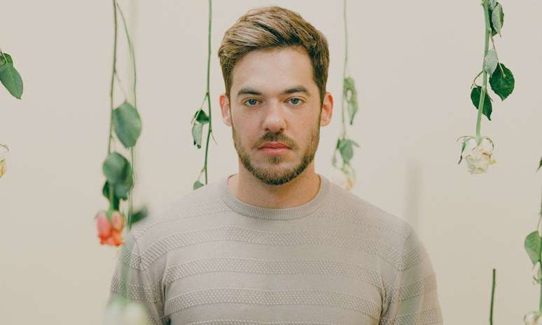 Gabriel Maqui estreia na Warner Music com o novo single "Fica"