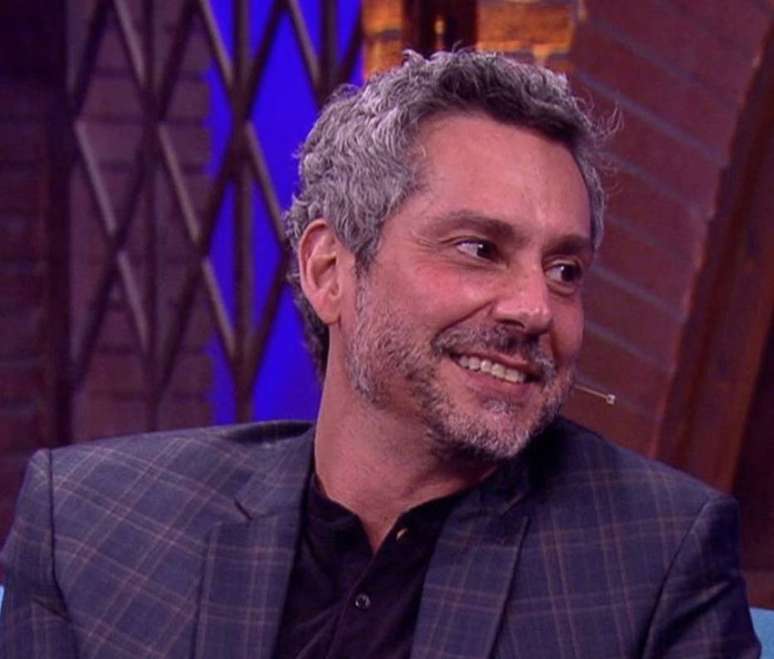 'Queria ser um Menudo, mas não tinha corpo', afirma Alexandre Nero