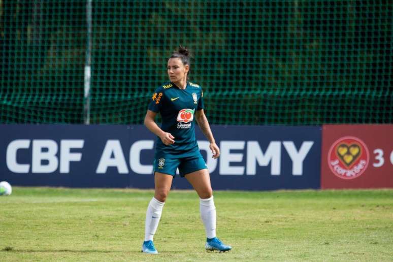 Jucinara celebra boa fase na Espanha e comenta sobre período com a ...