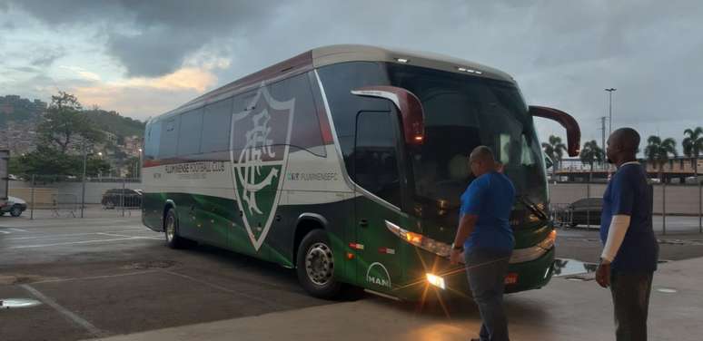 Fluminense fecha parceria com empresa de ônibus; novo veículo será ...
