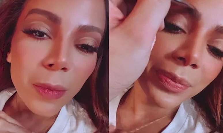 Anitta usa redes sociais para pedir ajuda a seus seguidores