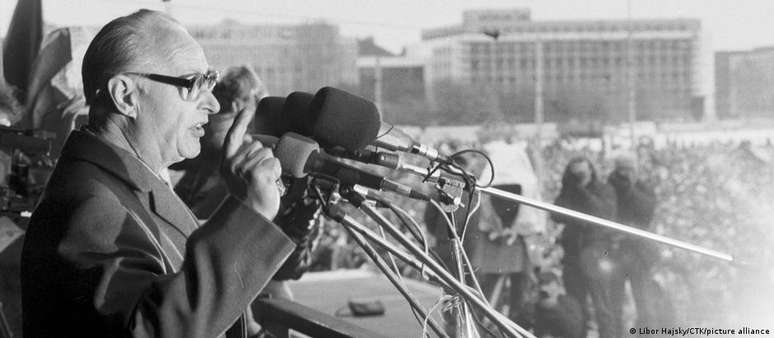 1968: Dubcek eleito líder do Partido Comunista tcheco