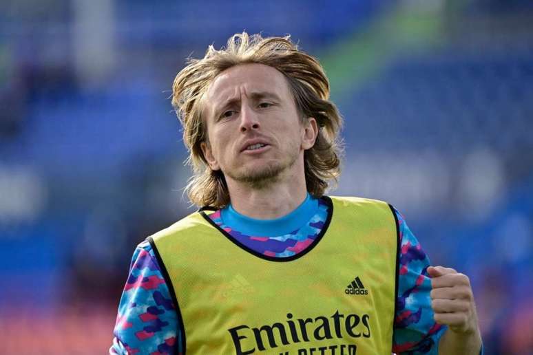 Real Madrid renova contrato de Luka Modric por mais um ano