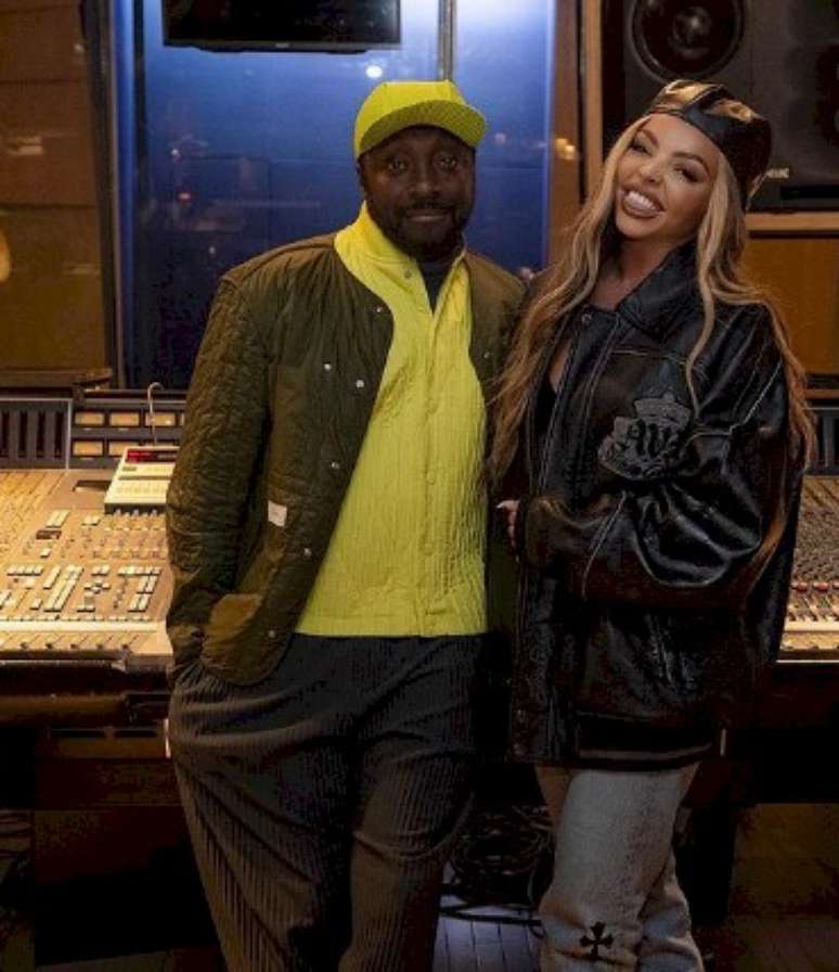 Jesy Nelson, ex-Little Mix, está em estúdio com will.i.am