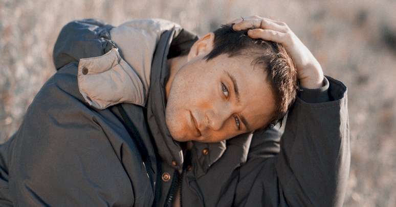 Alec Benjamin lança clipe de "Shadow Of Mine" e anuncia novo álbum