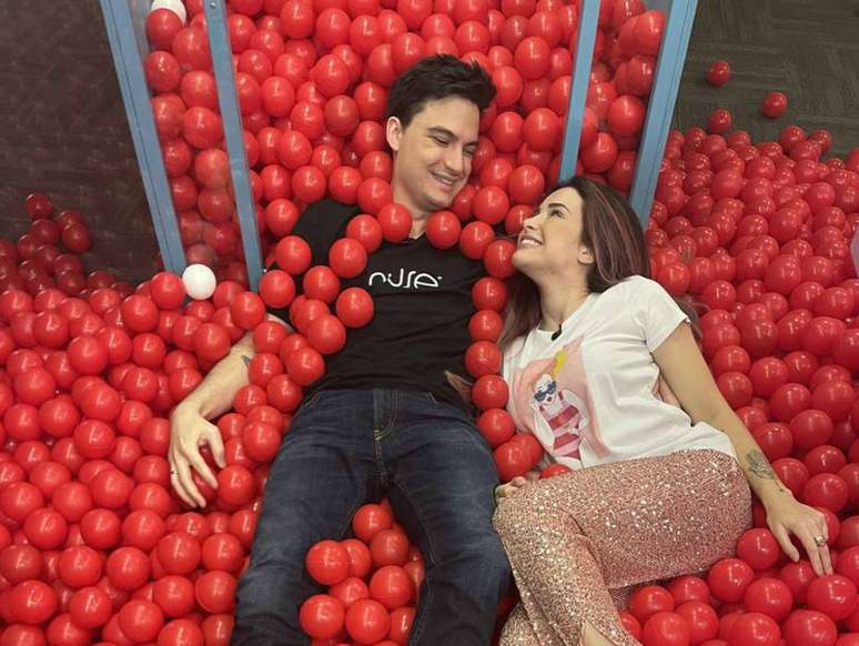 Felipe Neto deseja sorte a ex-namorada que participará do 'Big Brother ...