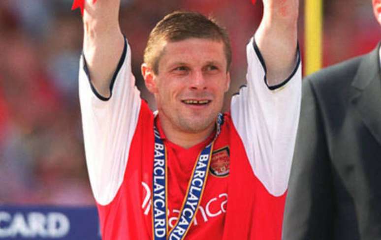 Ex-jogador ucraniano do Arsenal se alista para guerra